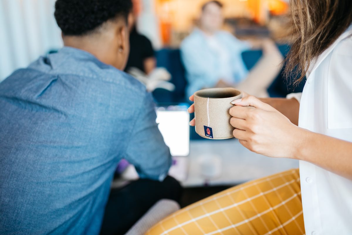 ¿Cuáles son los beneficios de la pausa para el café en el trabajo?